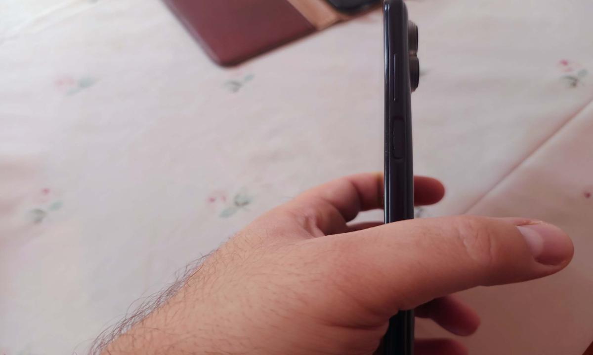 MOTOROLA EDGE 20 LITE CAJA CARGADOR ORIG LIB en Tlalpan, CIUDAD DE MEXICO